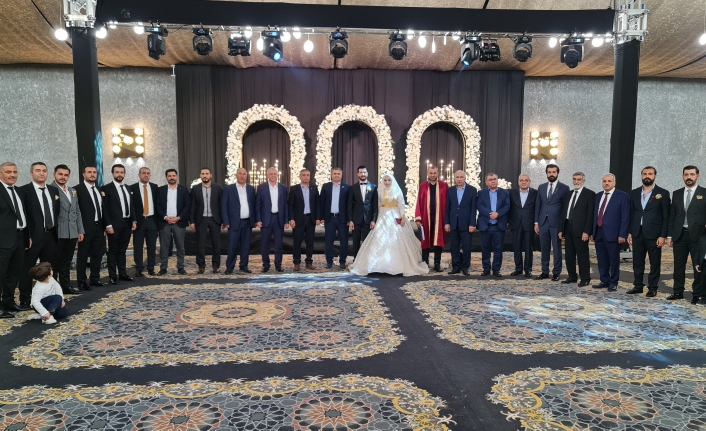 Acem Aşiretinin mutlu günü... - Urfastar: Urfa Haber - Son Dakika Şanlıurfa Haberleri